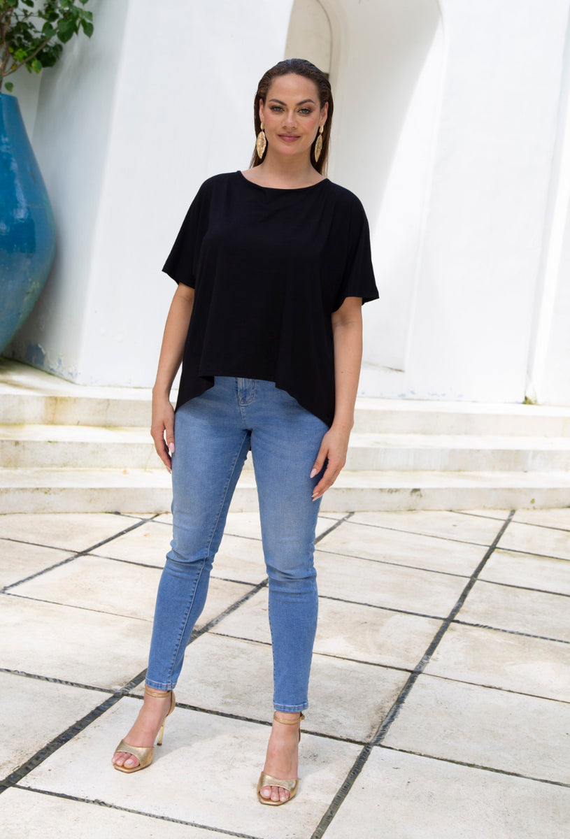 Bella Tee – Natasha Gan